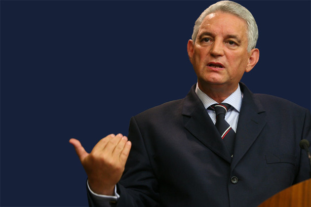 Cangurul acoperit al Guvernului României, Victor Viorel Ponta, care şi ...